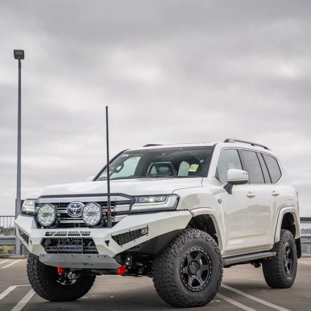 Offroad Animal Predator Bull Bar suitable for Toyota Landcruiser 300 Series 2021 Current Models